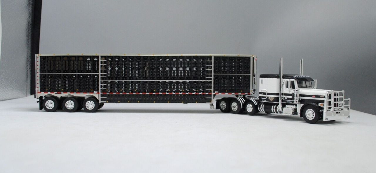 1:64, DCP toy, Black & White Peterbilt® Model 389 Wilson® Silverstar ...